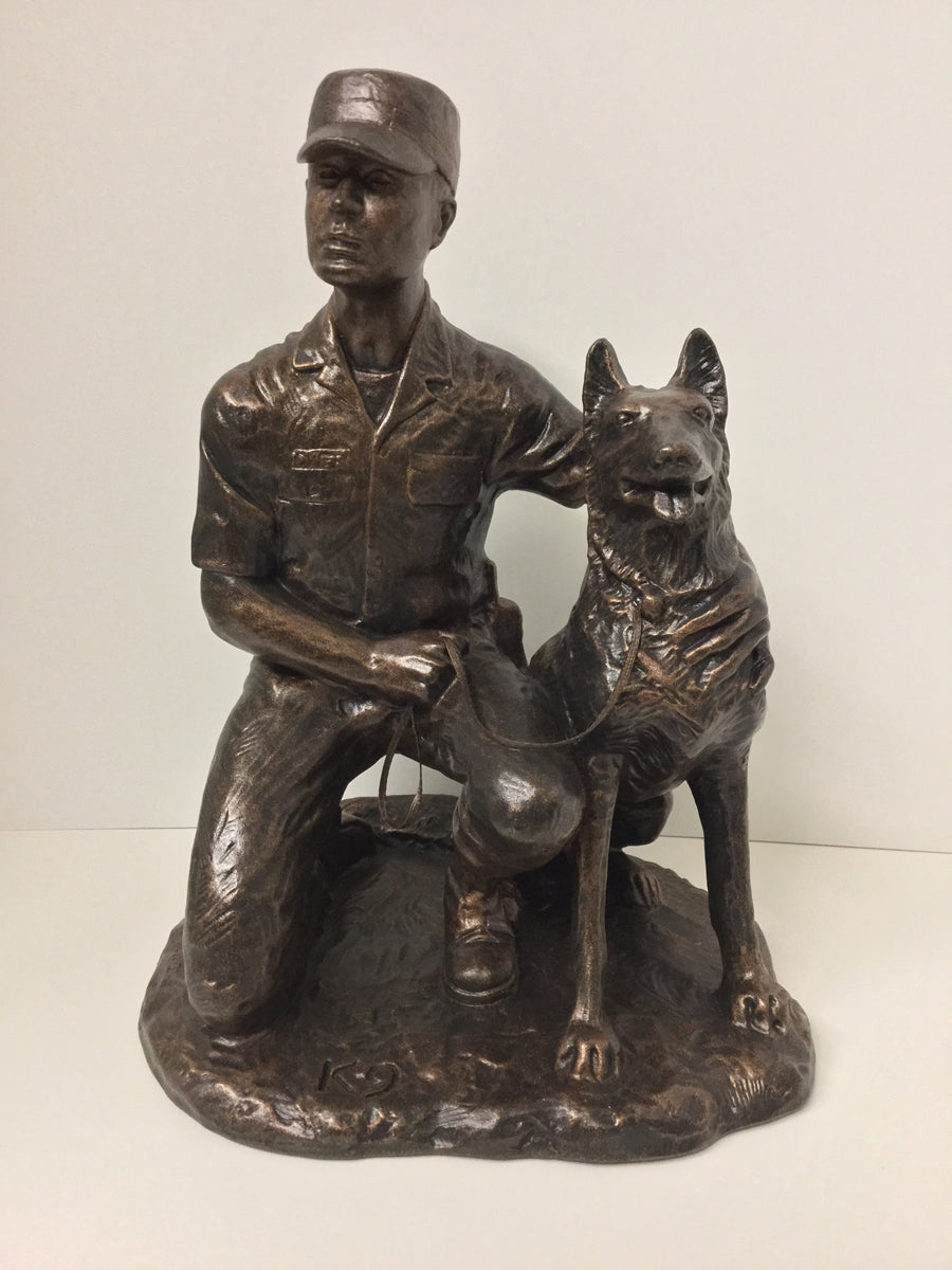 Army Vet Dog Statue – AMEDD GIFT SHOP